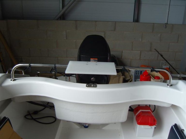 Stainless Steel Bait Rail, Cutting Board & Rod Rests – Warrior Boats